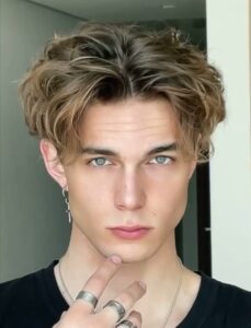 Top 20 Middle Part Haircuts for Boys: Classic and Modern Styles