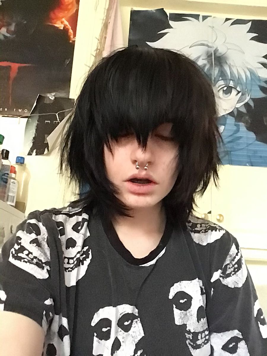 Top 20 Emo Haircuts for Boys: Edgy and Expressive Styles