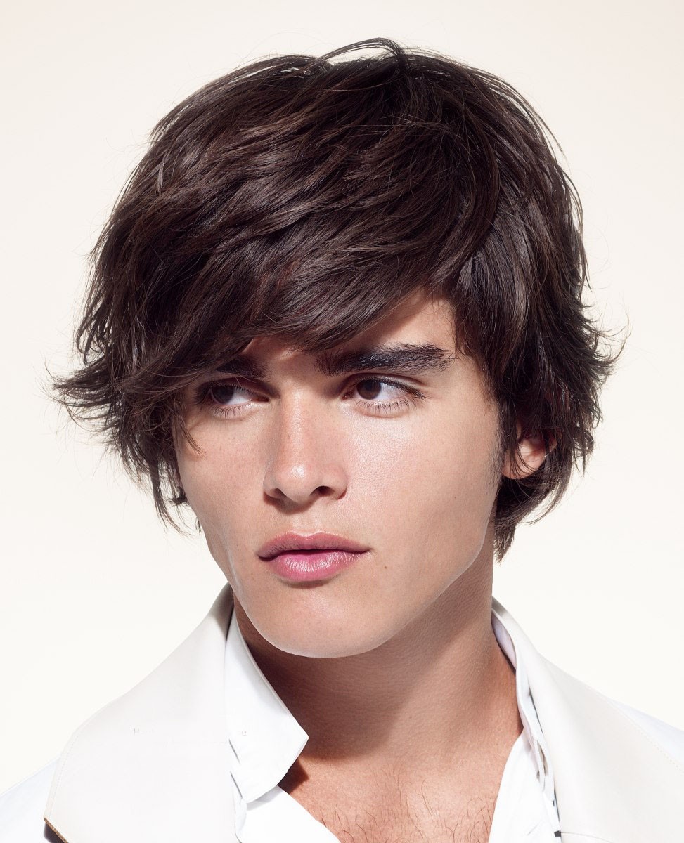 20 Cool Men's Haircuts with Bangs: Modern Styles for Every Face Shape